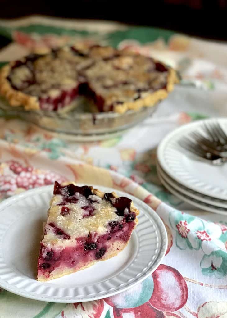 Sour Cream Raspberry Pie Recipe - Picnic Life Foodie