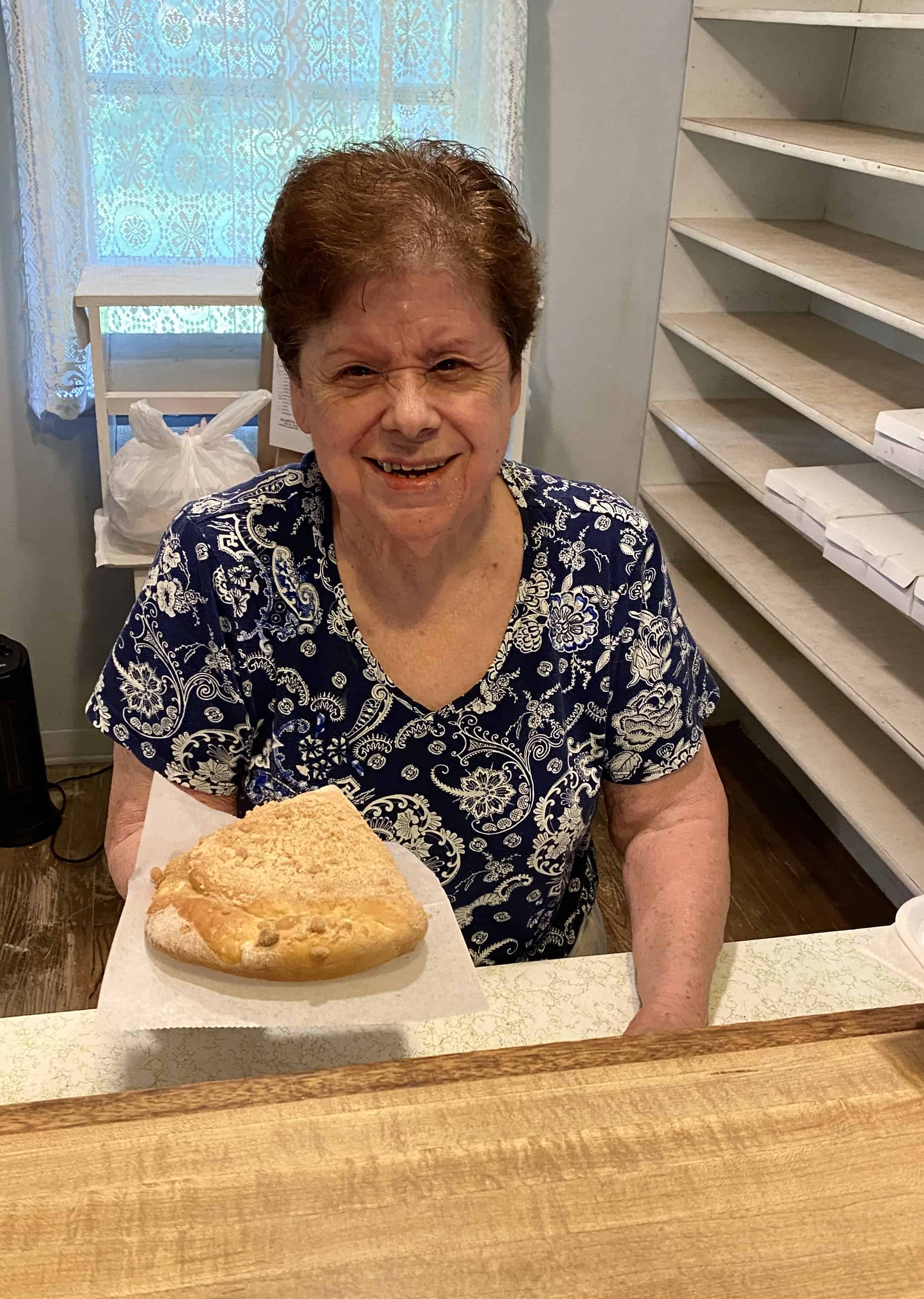 Foodventurous: Amana Colonies - Picnic Life Foodie