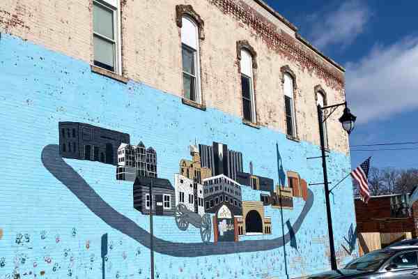 10 Reasons to Visit Downtown Nevada, Iowa - Picnic Life Foodie